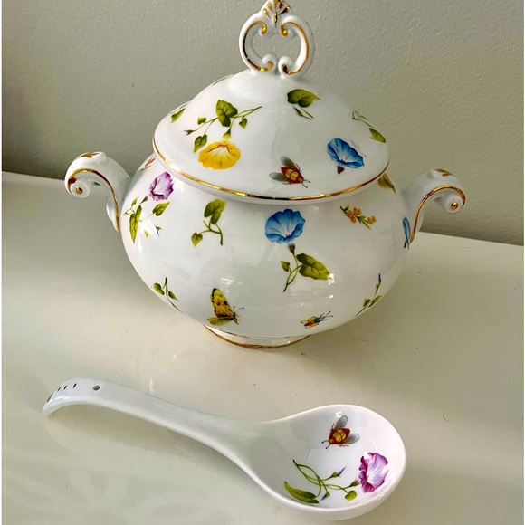 Godinger | Dining | Godinger Co Gold Butterfly Garden Primavera Tureen ...